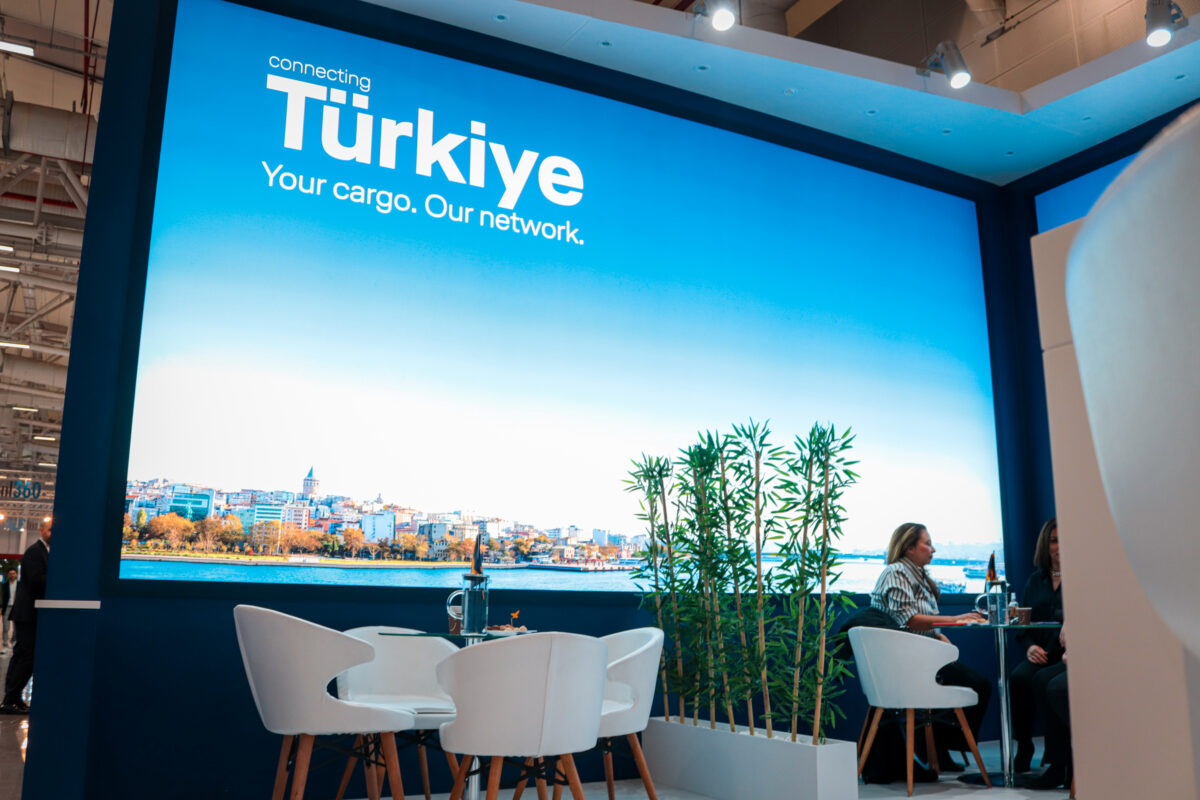 LUFTHANSA- LOGITRANS- İSTANBUL KADİR TOPBAŞ GÖSTERİ MERKEZİ — HES Design